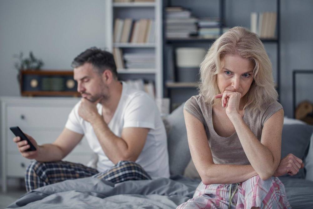 The Hidden Signs: Identifying the Stages of a Dying Marriage